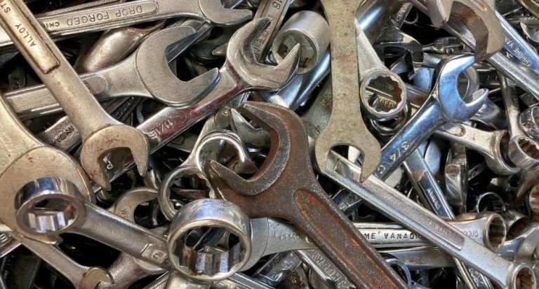 Is 1055 Steel a Good Choice for Kitchen Knives? - HDMD Knives Blog