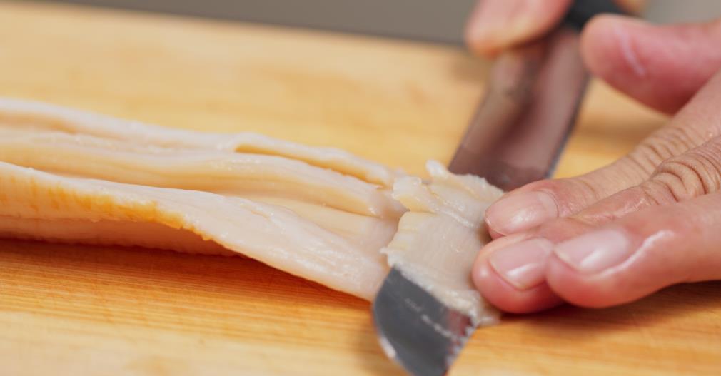 Cutting Food on the Bias: A Kitchen Pro’s Guide - HDMD Knives Blog